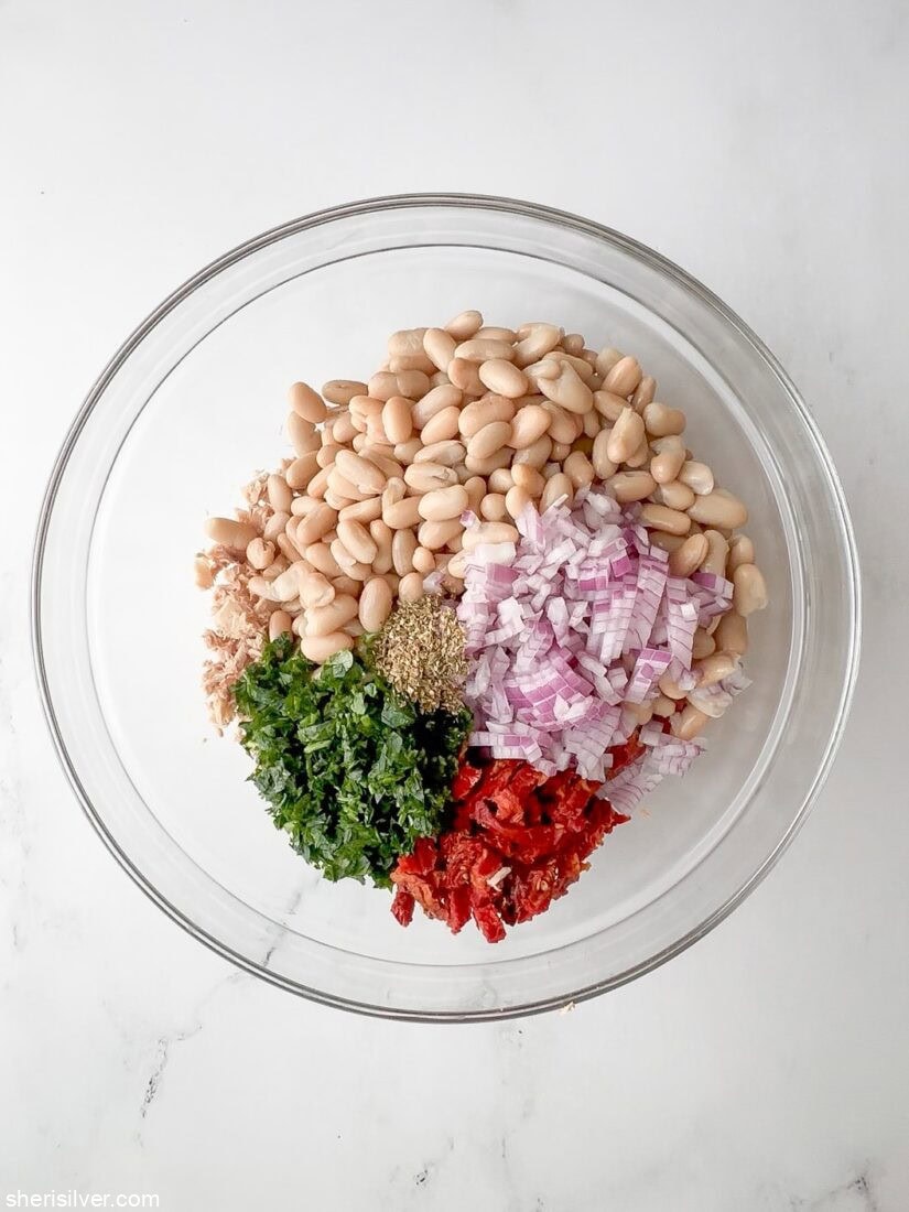 Mediterranean Tuna and White Bean Salad | sheri silver